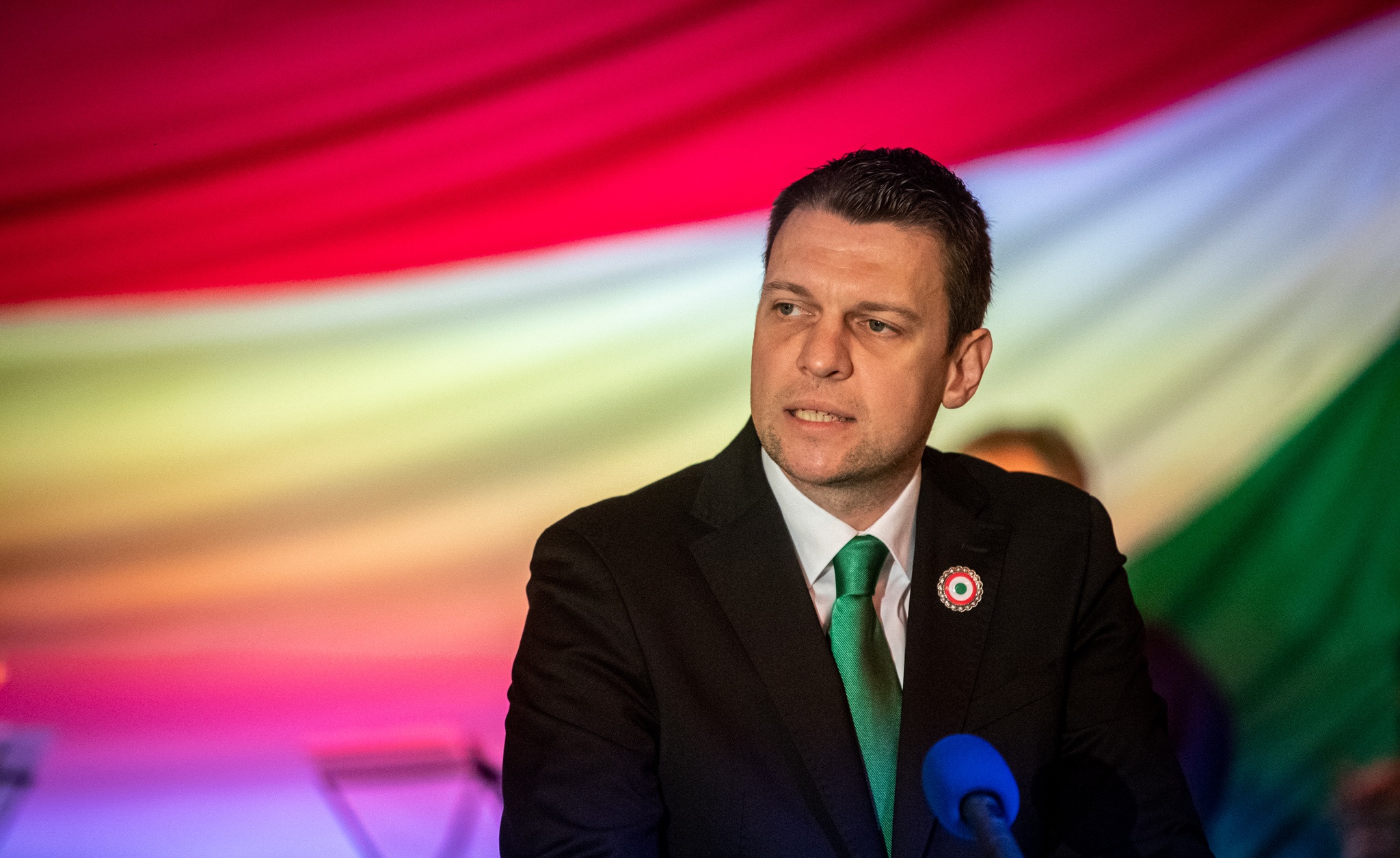 Menczer: „Van, amikor fegyvert kell ragadni az ország érdekében, és van ...