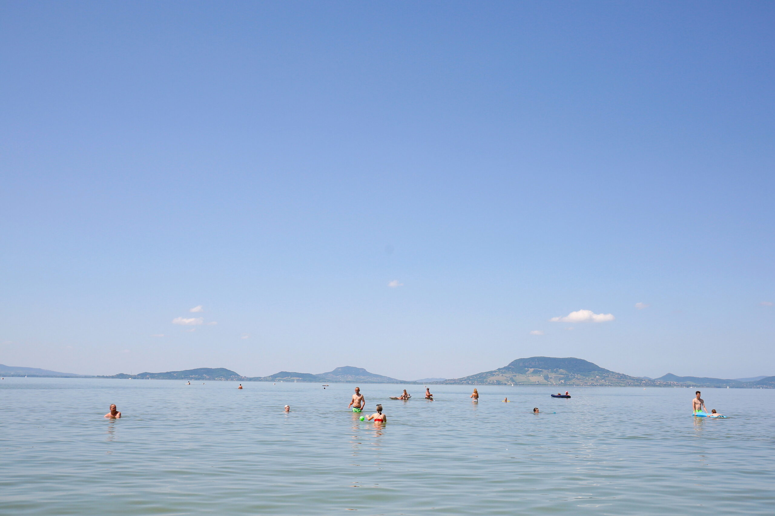14 éves kislány halt meg a Balatonnál egy osztálykiránduláson | szmo.hu 14 éves kislány halt meg a Balatonnál egy osztálykiránduláson | szmo.hu